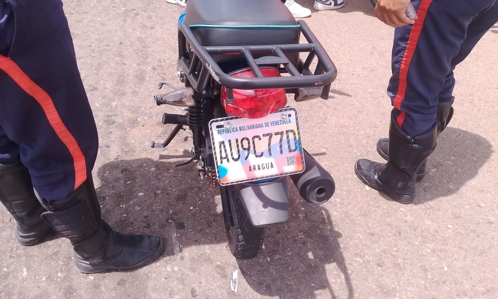 Lesionado motorizado en colisión contra un carro en Puerta Maraven ...